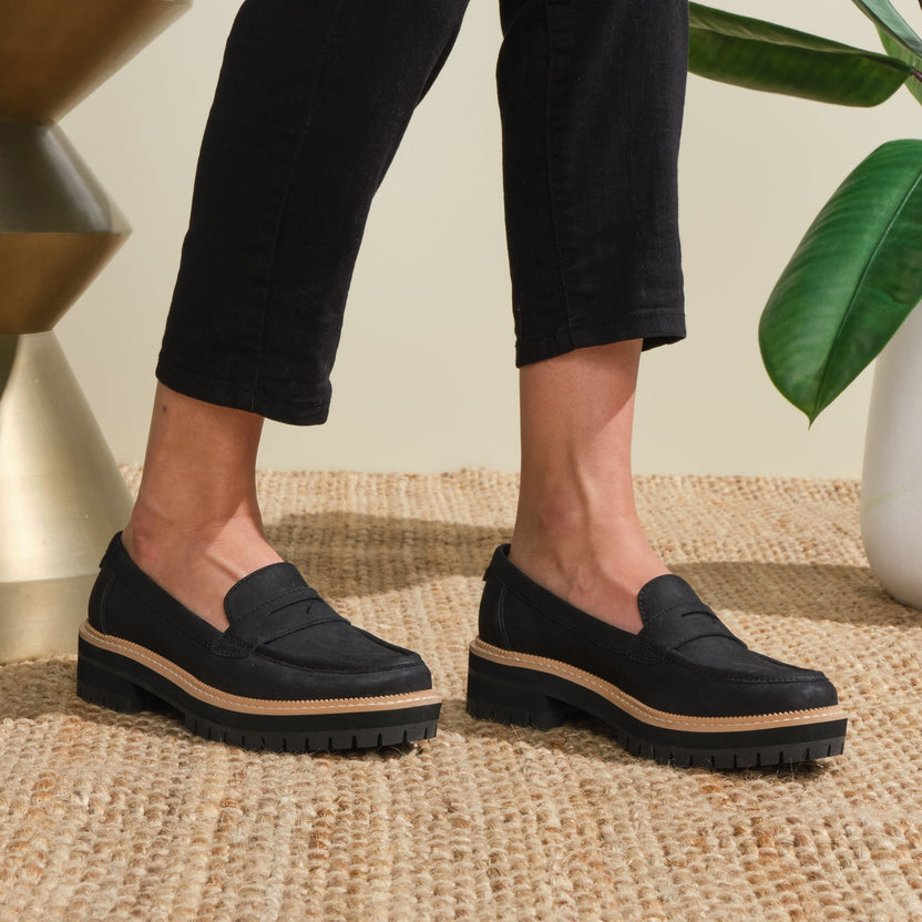 Women's Black Leather Cara Lug Loafer – TOMS.com